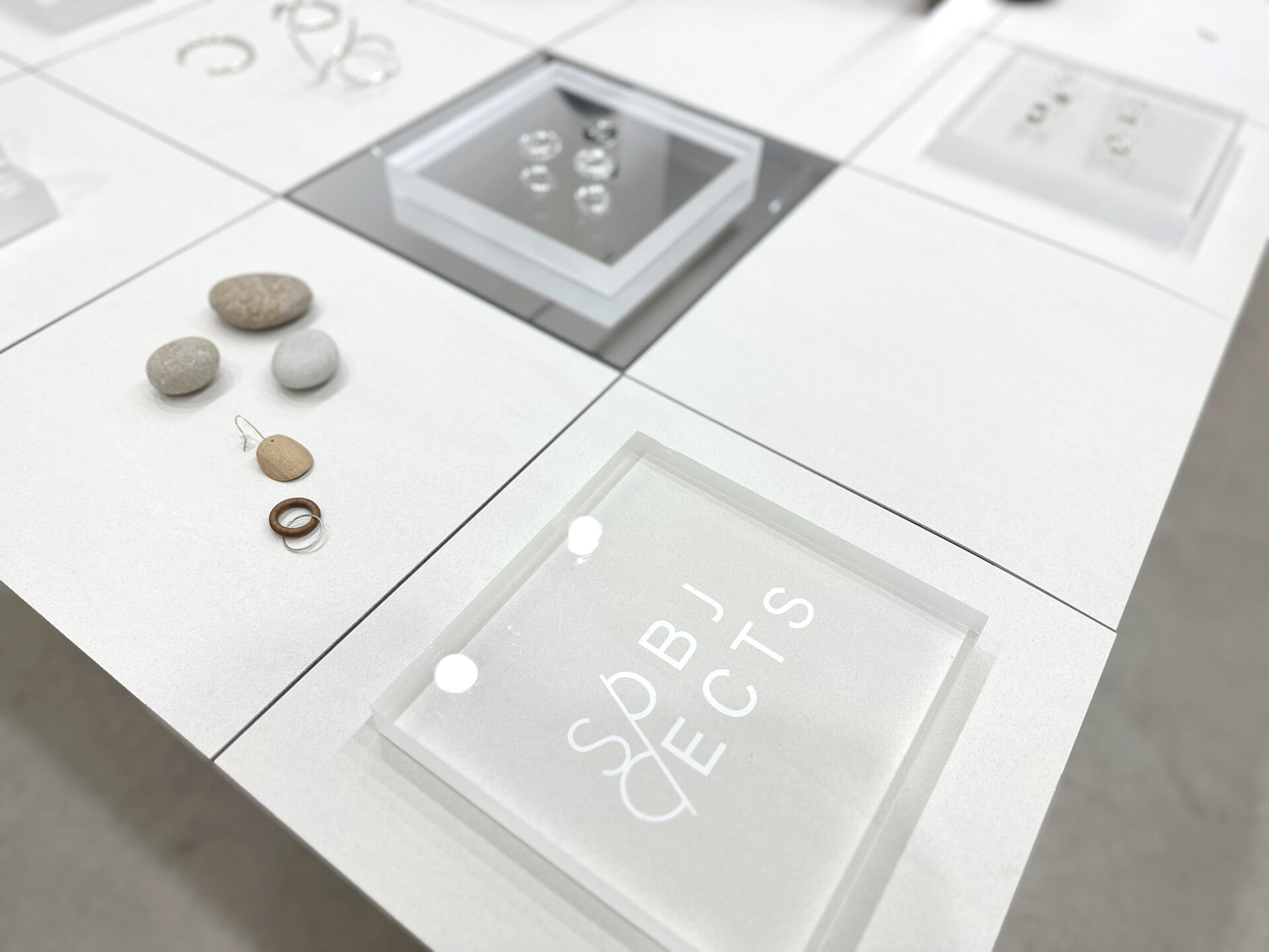 【写真展レポート】瀧本幹也写真事務所内で「SO / OBJECTS at Space T」開催 – Shuffle