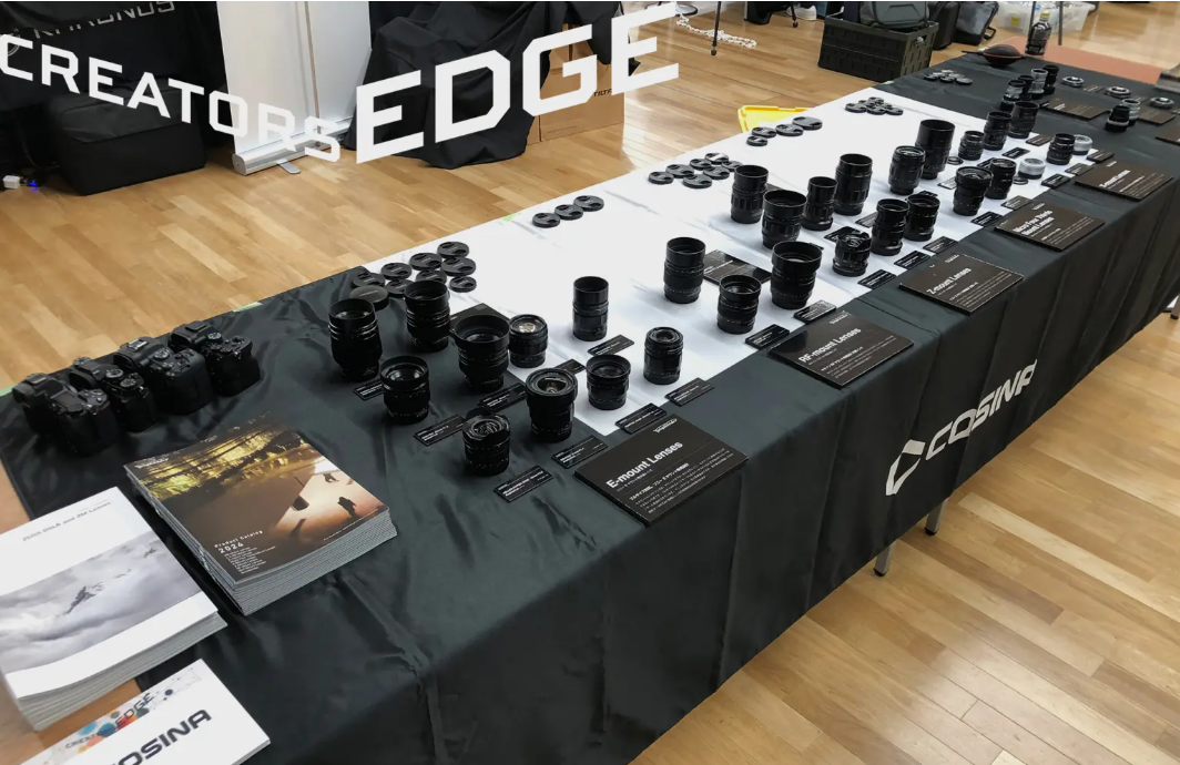 【CREATORS EDGE 2025 企業展示紹介】 コシナ、「フォクトレンダー・ZEISS」単焦点交換レンズのタッチアンドトライが可能 – Shuffle